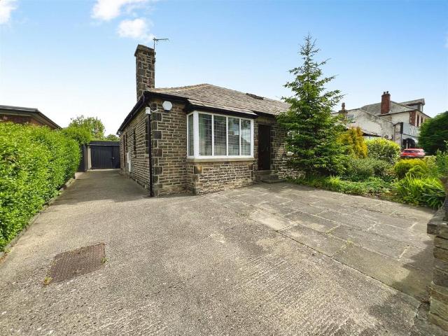 3 bedroom semi detached bungalow for sale