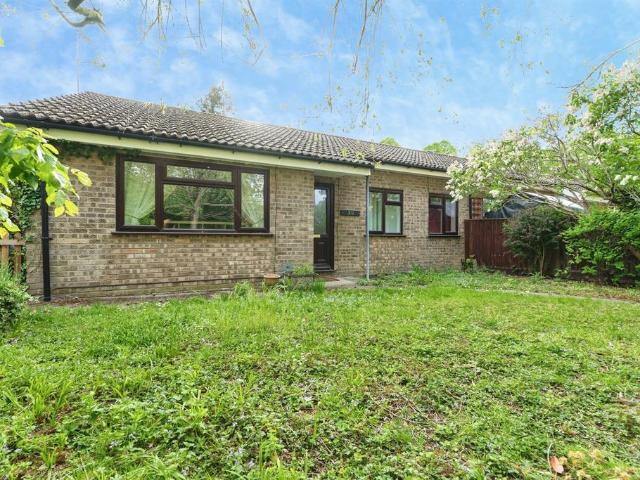 3 bedroom semi detached bungalow for sale