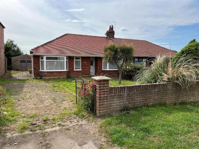 3 bedroom semi detached bungalow for sale