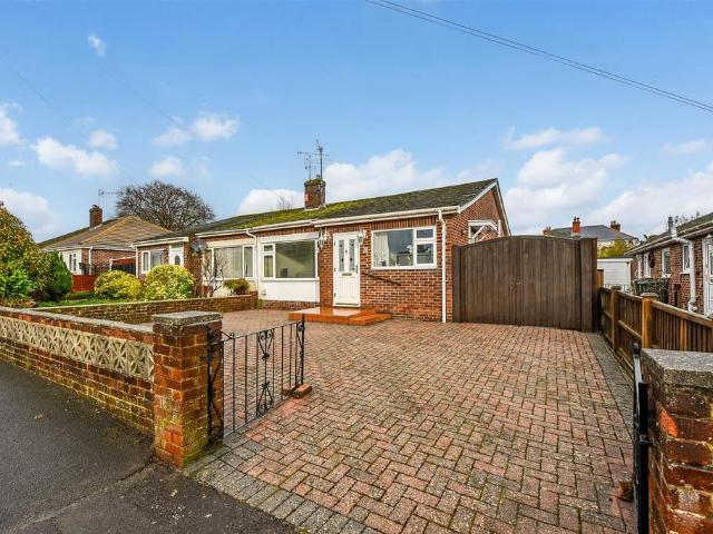 3 bedroom semi detached bungalow for sale