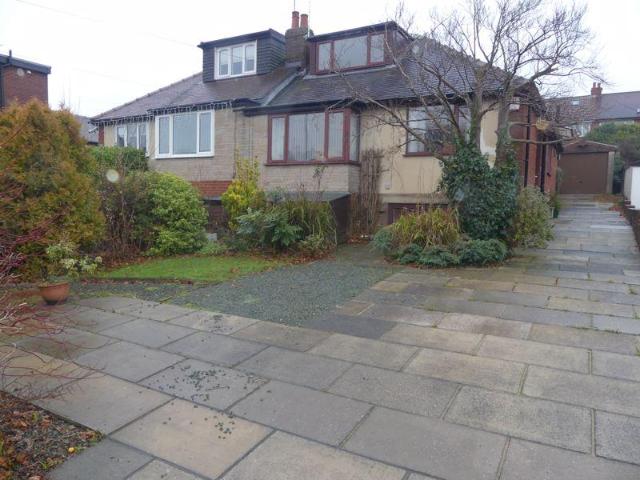 3 bedroom semi detached bungalow for sale