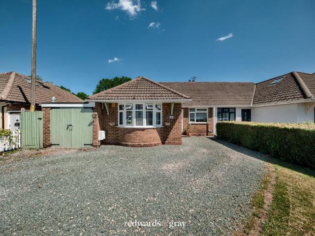 3 bedroom semi detached bungalow for sale