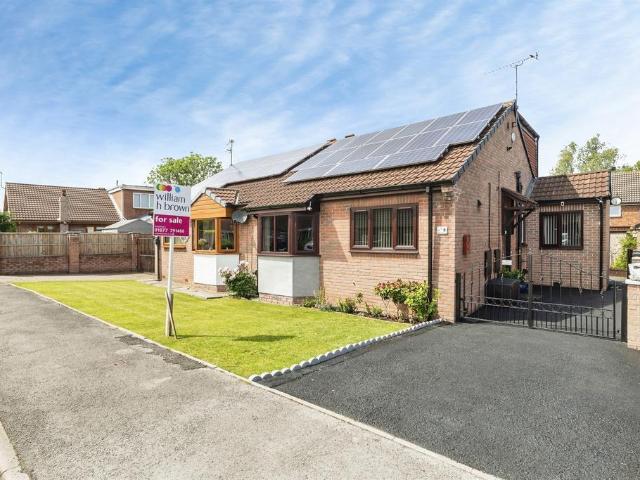 3 bedroom semi detached bungalow for sale