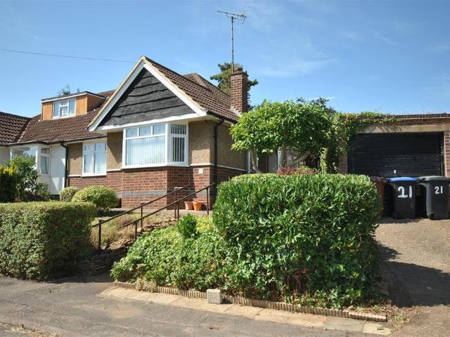 3 bedroom semi detached bungalow for sale