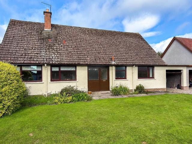 3 bedroom semi detached bungalow for sale