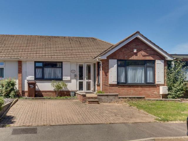 3 bedroom semi detached bungalow for sale