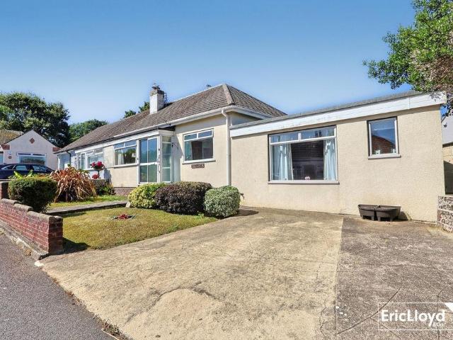 3 bedroom semi detached bungalow for sale