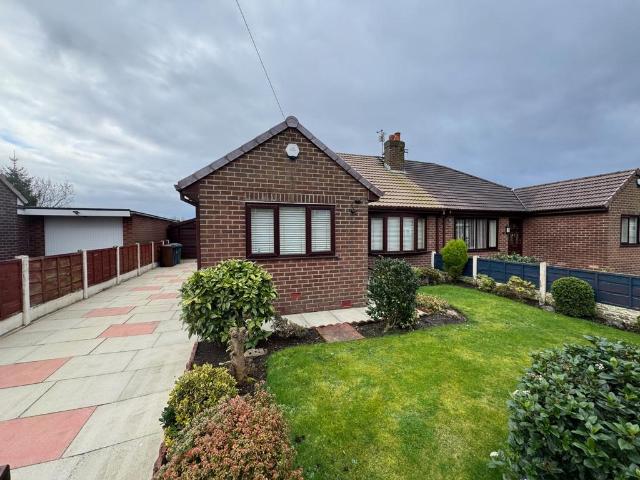 3 bedroom semi detached bungalow for sale
