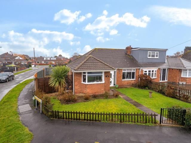 3 bedroom semi detached bungalow for sale