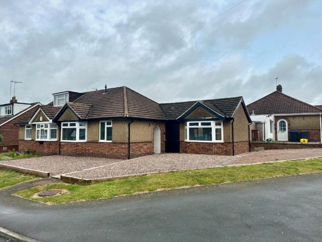 3 bedroom semi detached bungalow for sale in Thornby Drive, Kingsthorpe, Northampton NN2
