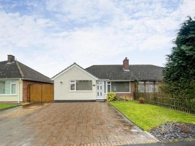 3 Bedroom Semi detached Bungalow For Sale In Twyford