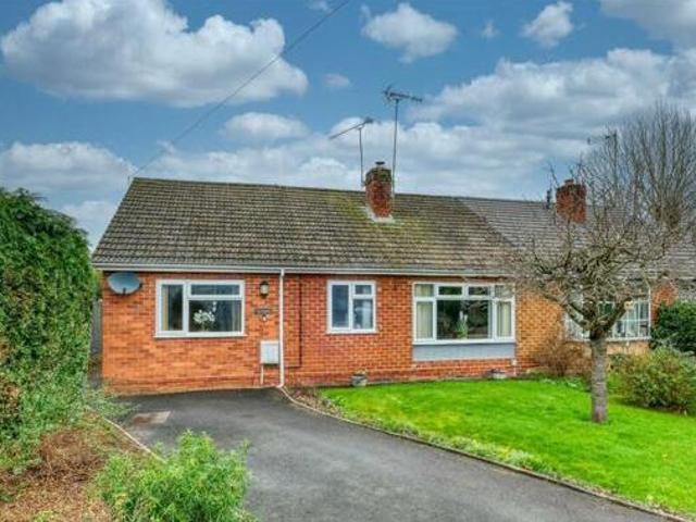 3 Bedroom Semi detached Bungalow For Sale In Wall Heath, Kingswinford