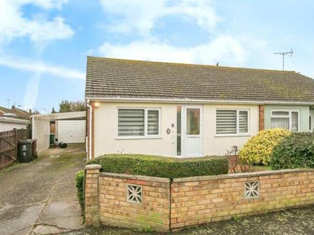 3 Bedroom Semi detached Bungalow For Sale In Weeley