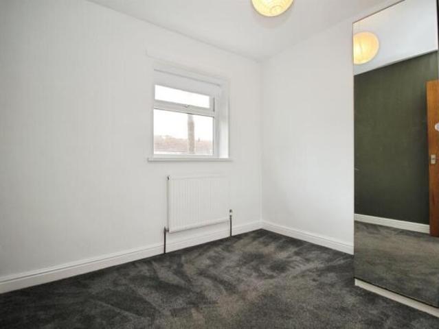 3 bedroom semi detached bungalow for sale in Wesley Croft, Leeds, LS11