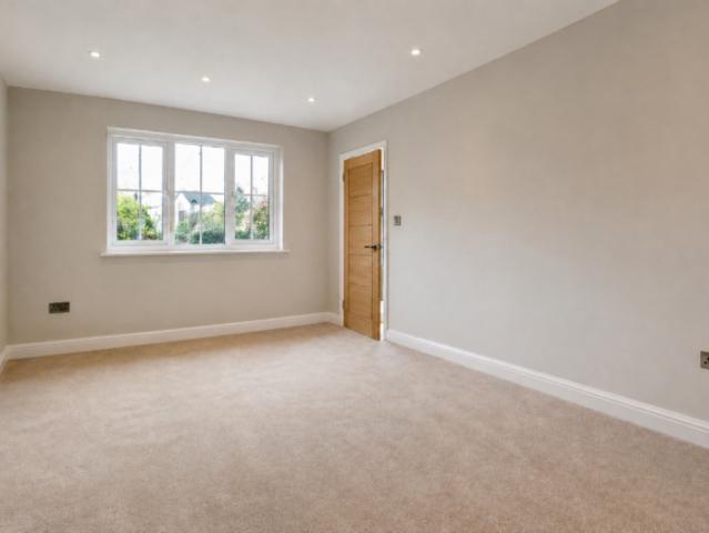 3 bedroom semi detached bungalow for sale in Beechwood Close, Leeds, LS18