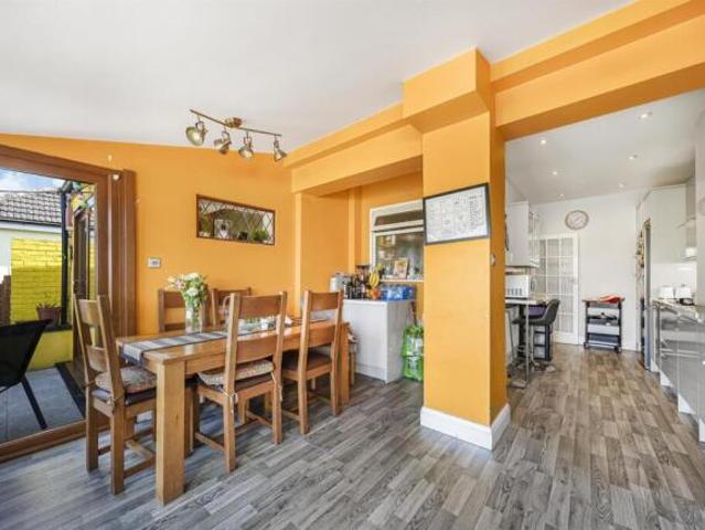 3 bedroom semi detached bungalow for sale in College Gardens, North Chingford, E4