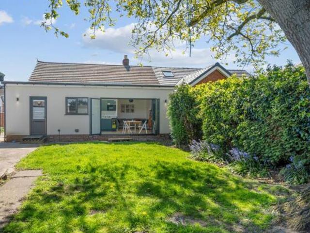 3 bedroom semi detached bungalow for sale in Clive Avenue, Warrington, WA2