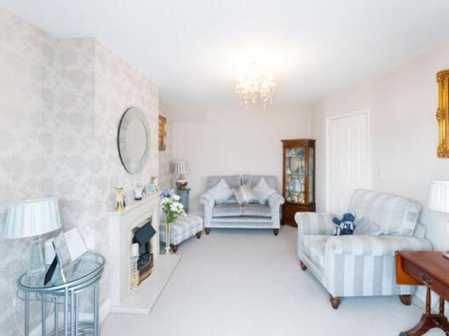 3 bedroom semi detached bungalow for sale in Gorse Paddock, York, YO31