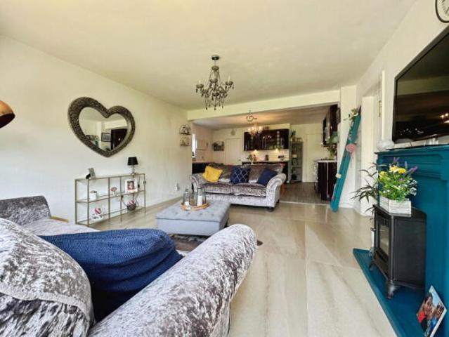 3 bedroom semi detached bungalow for sale in Grosvenor Road, Ettingshall Park, Wolverhampton, WV4 6QY, WV4