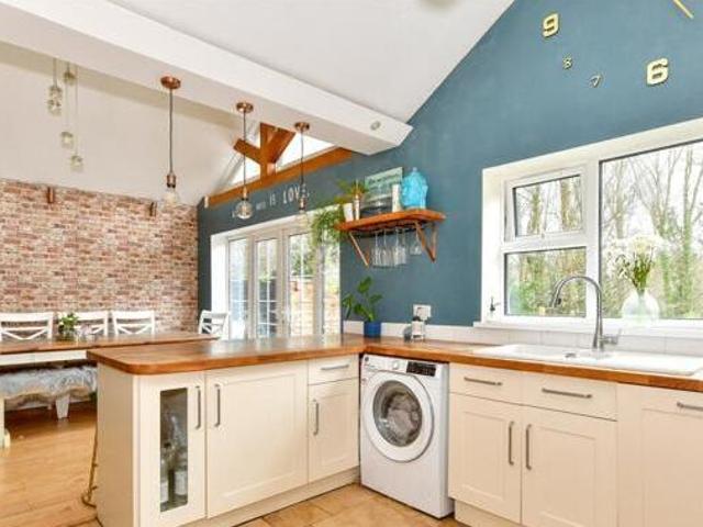 3 Bedroom Semi detached Bungalow For Sale In Hartley, Longfield