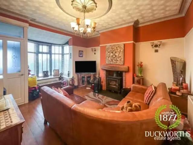 3 bedroom semi detached bungalow for sale in Hazel Avenue, Cla.