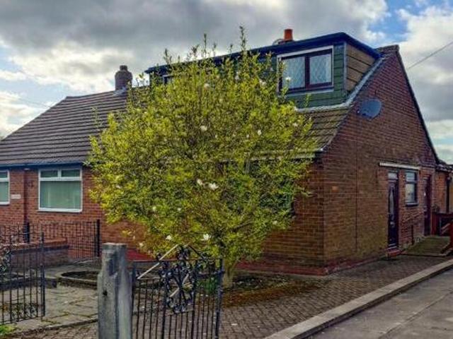 3 Bedroom Semi detached Bungalow For Sale In Hyde, Greater Manchester