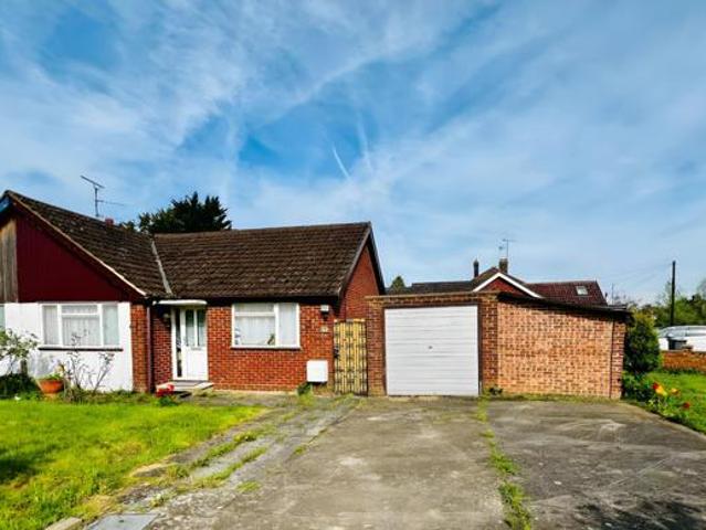3 Bedroom Semi detached Bungalow For Sale In Luton