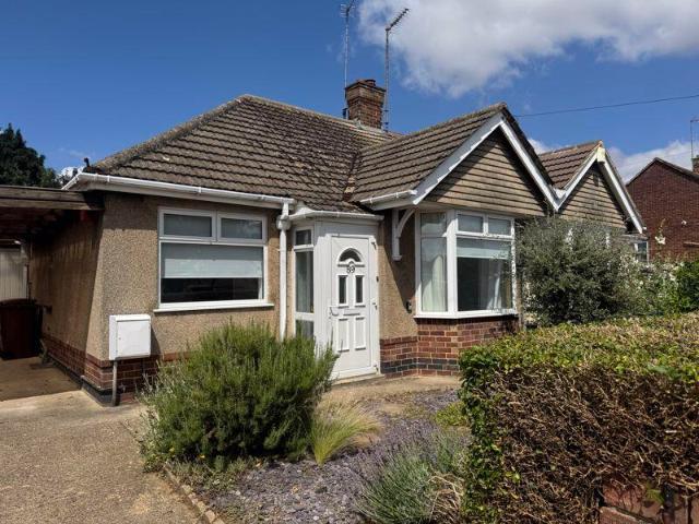 3 bedroom semi detached bungalow for sale in Mendip Road, Duston, Northampton, NN5