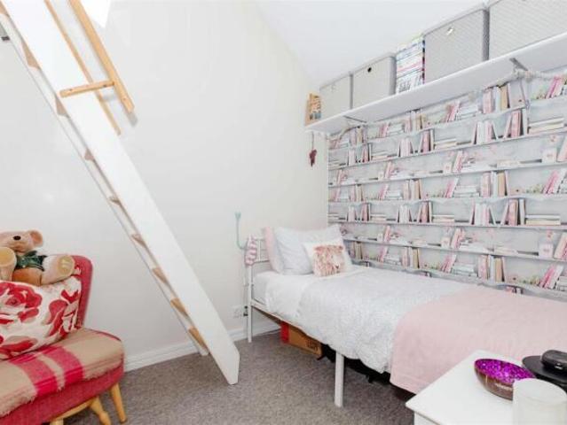 3 bedroom semi detached bungalow for sale in Meadow Close, Worthing, BN11