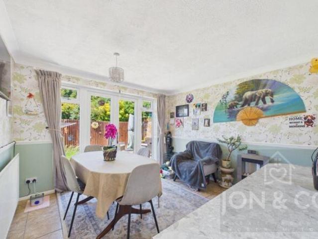 3 bedroom semi detached bungalow for sale in Ringwood Close | Kingsthorpe | NN2