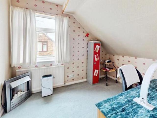 3 bedroom semi detached bungalow for sale in Simpson Grove, Bradford, BD10