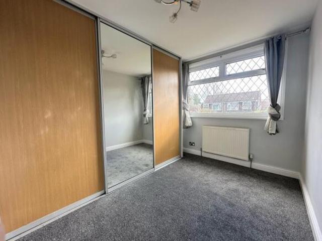 3 bedroom semi detached bungalow for rent in Longhirst Close, Bolton, BL1