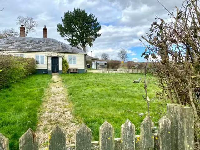 3 bedroom semi detached bungalow for rent in Loverley Bungalow.