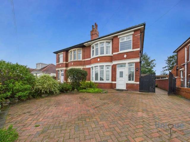 3 Bedroom Semi Detached House