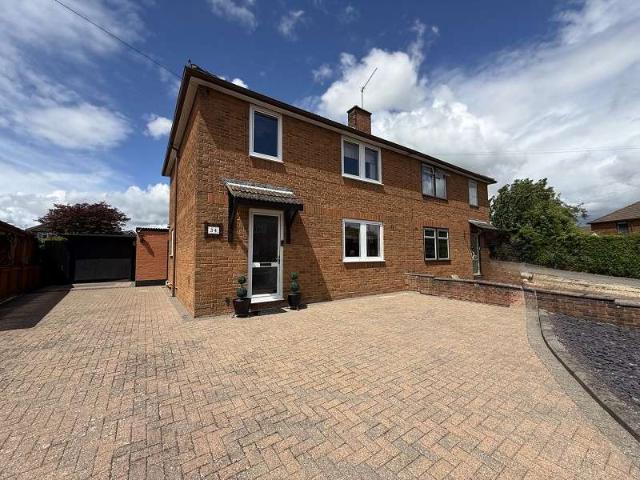 3 Bedroom Semi Detached House