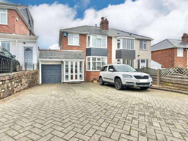 3 Bedroom Semi Detached House