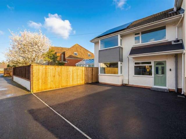 3 Bedroom Semi Detached House