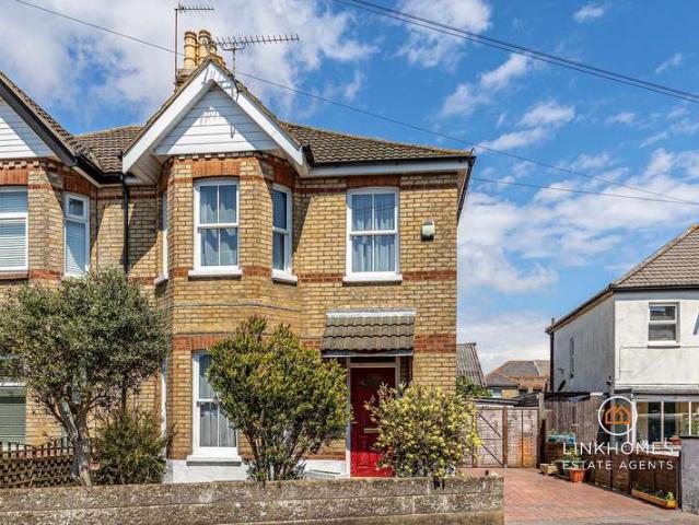 3 Bedroom Semi Detached House