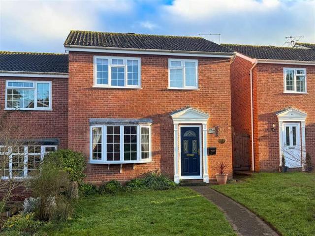 3 Bedroom Semi Detached House