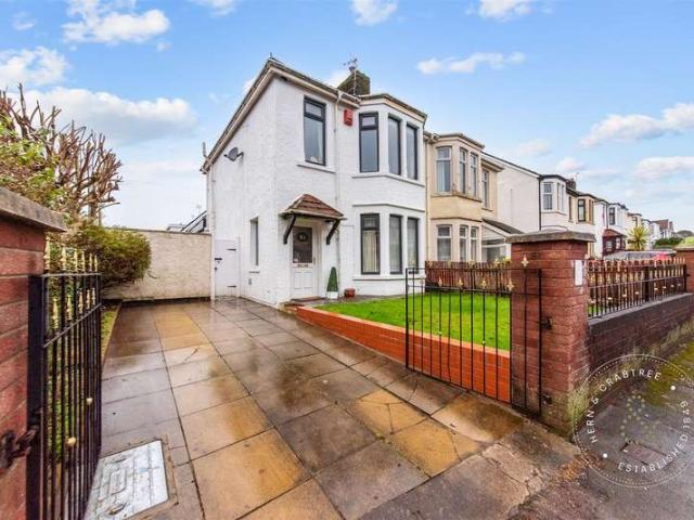 3 Bedroom Semi Detached House