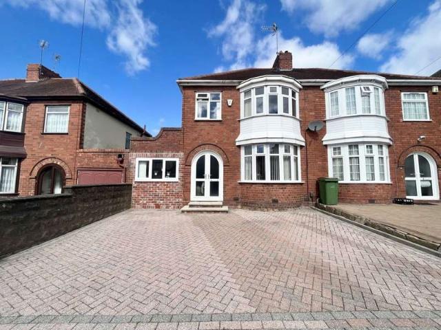 3 Bedroom Semi Detached House