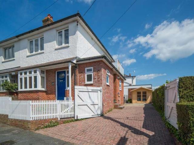 3 Bedroom Semi Detached House