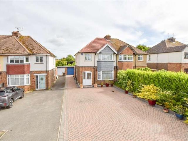 3 Bedroom Semi Detached House