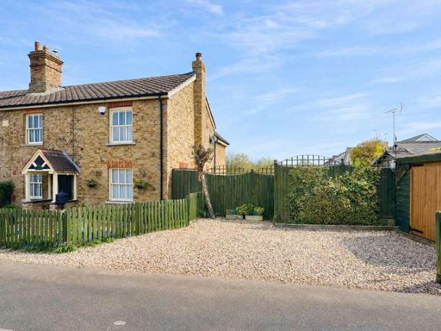 3 Bedroom Semi Detached House