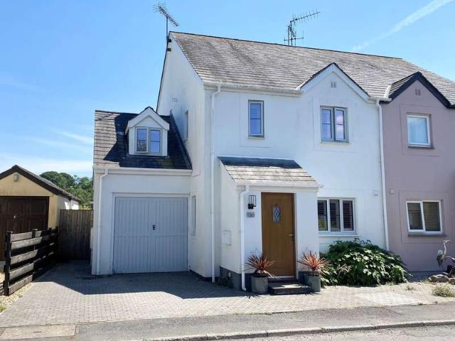 3 Bedroom Semi Detached House