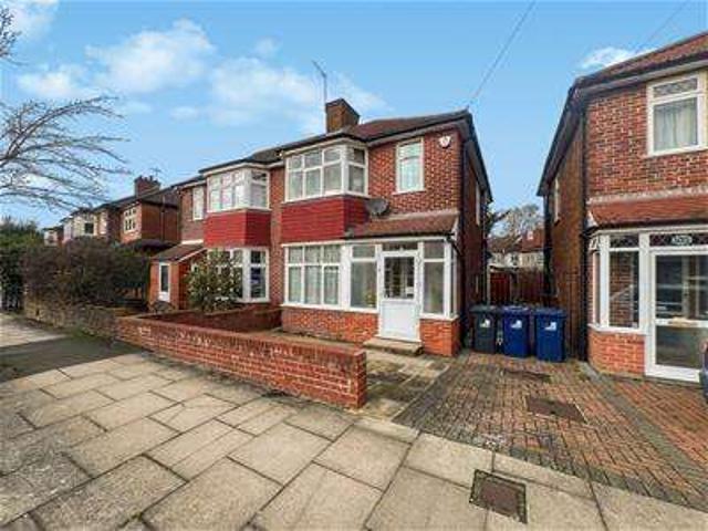 3 Bedroom Semi Detached House