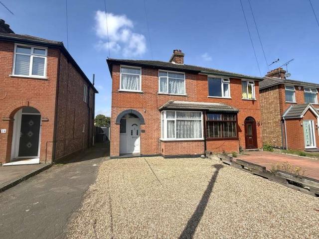 3 Bedroom Semi Detached House