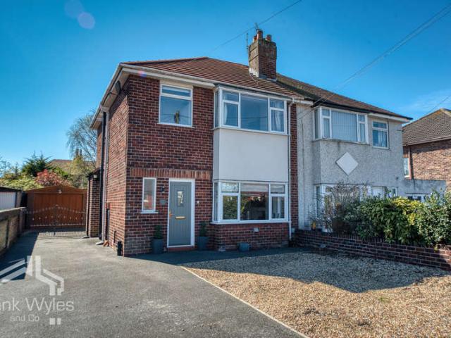 3 Bedroom Semi Detached House