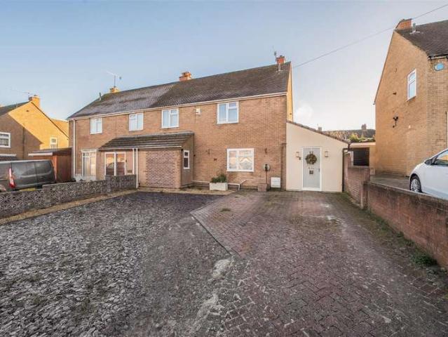 3 Bedroom Semi Detached House