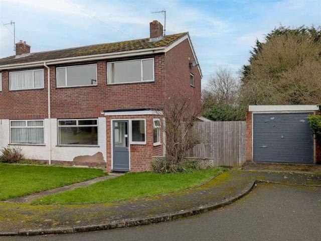 3 Bedroom Semi Detached House
